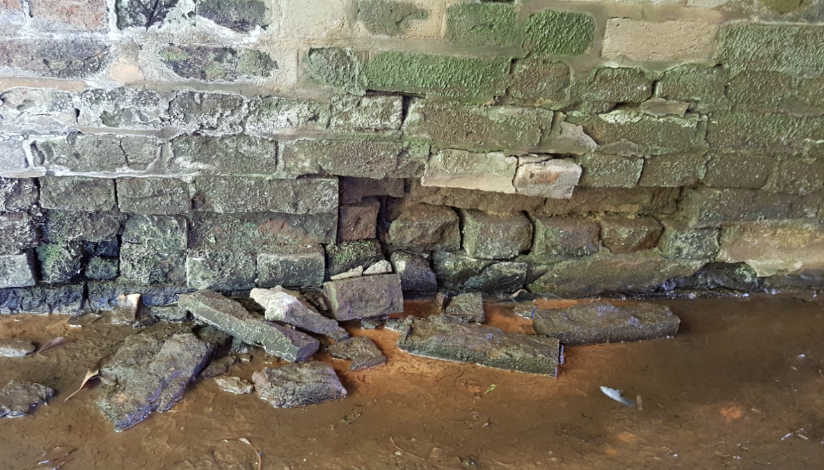 Spalling bricks - Triangle Limited